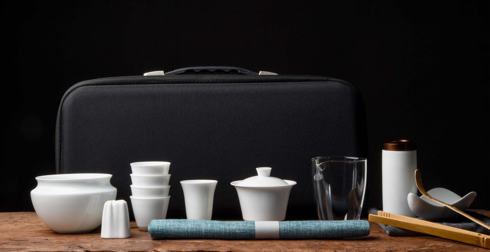 Fully Furnished Complete Modern Gongfu Gawain Tea Set with Travel Case