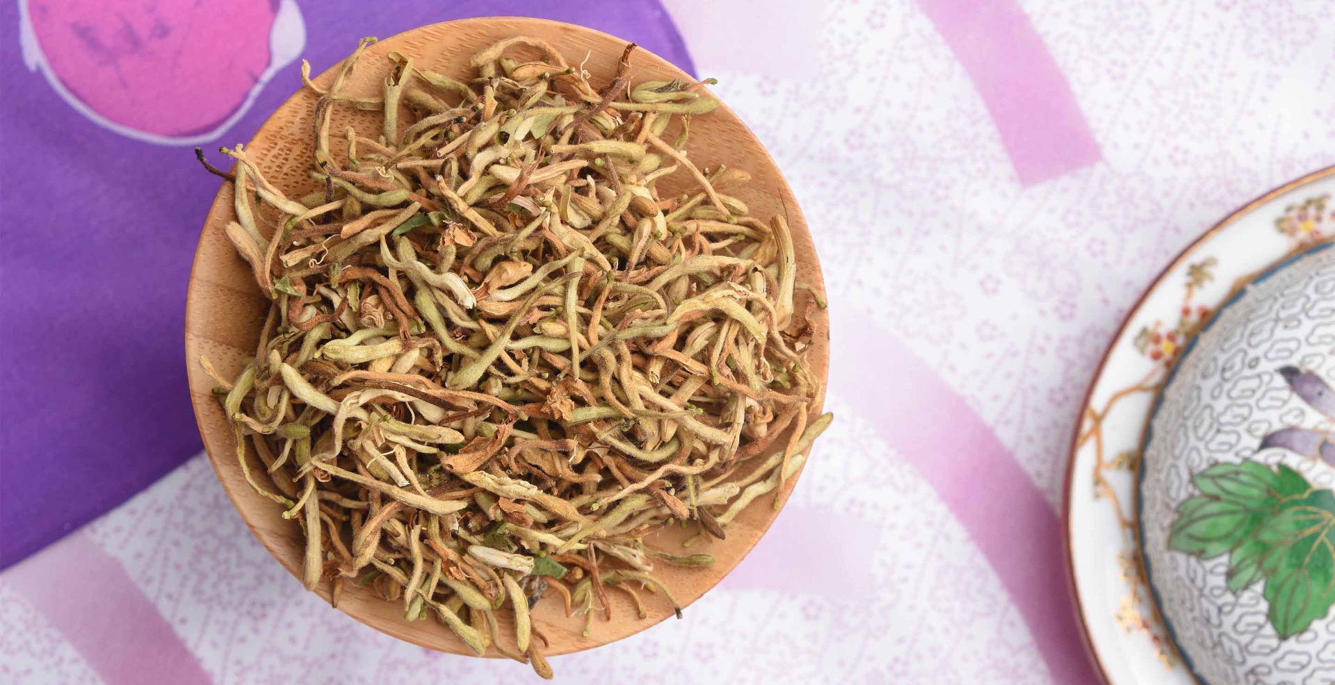 Honeysuckle Flower Herbal Tisane Laoshan Tea from the Lu Family