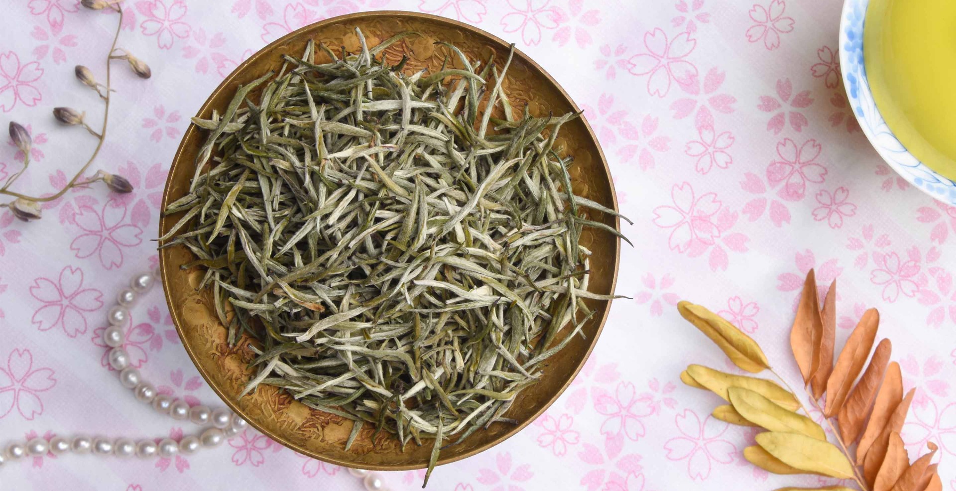 2026 Orchid-Scented "Ta Xue Lan Fei" Yellow Tea